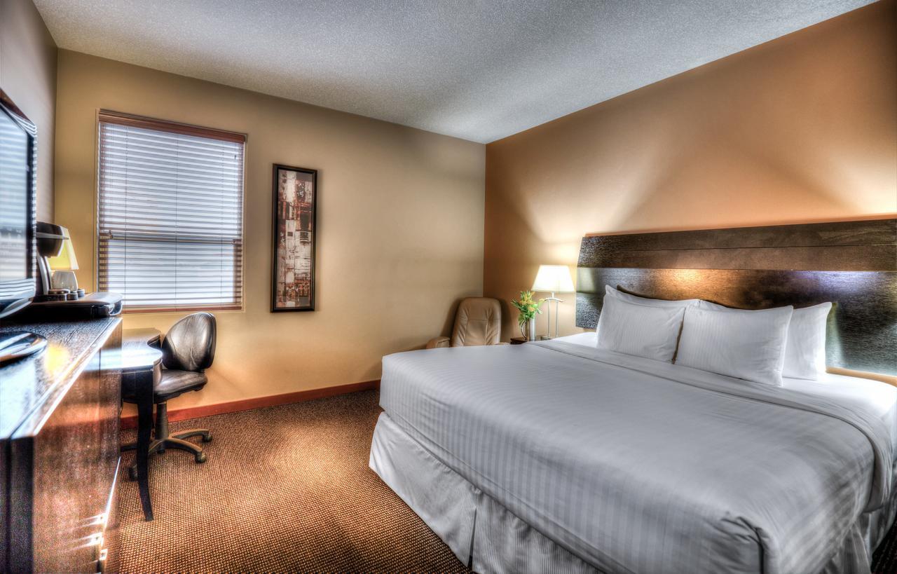 PODOLLAN INN & SPA GRANDE PRAIRIE | ⋆⋆⋆⋆ | CANADA | SEASON DEALS FROM $120